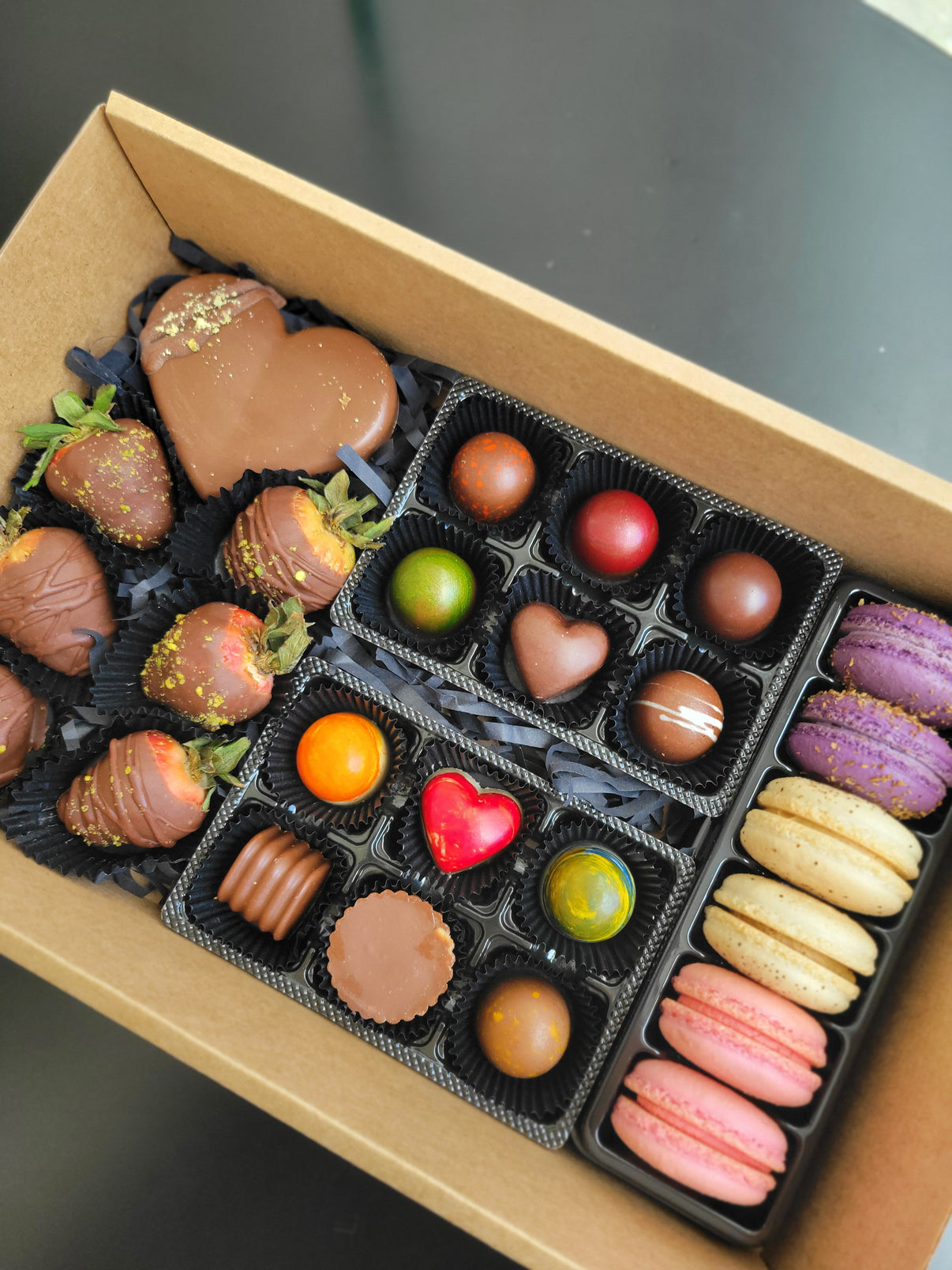 Berry Posh Box – Dahlia Chocolates